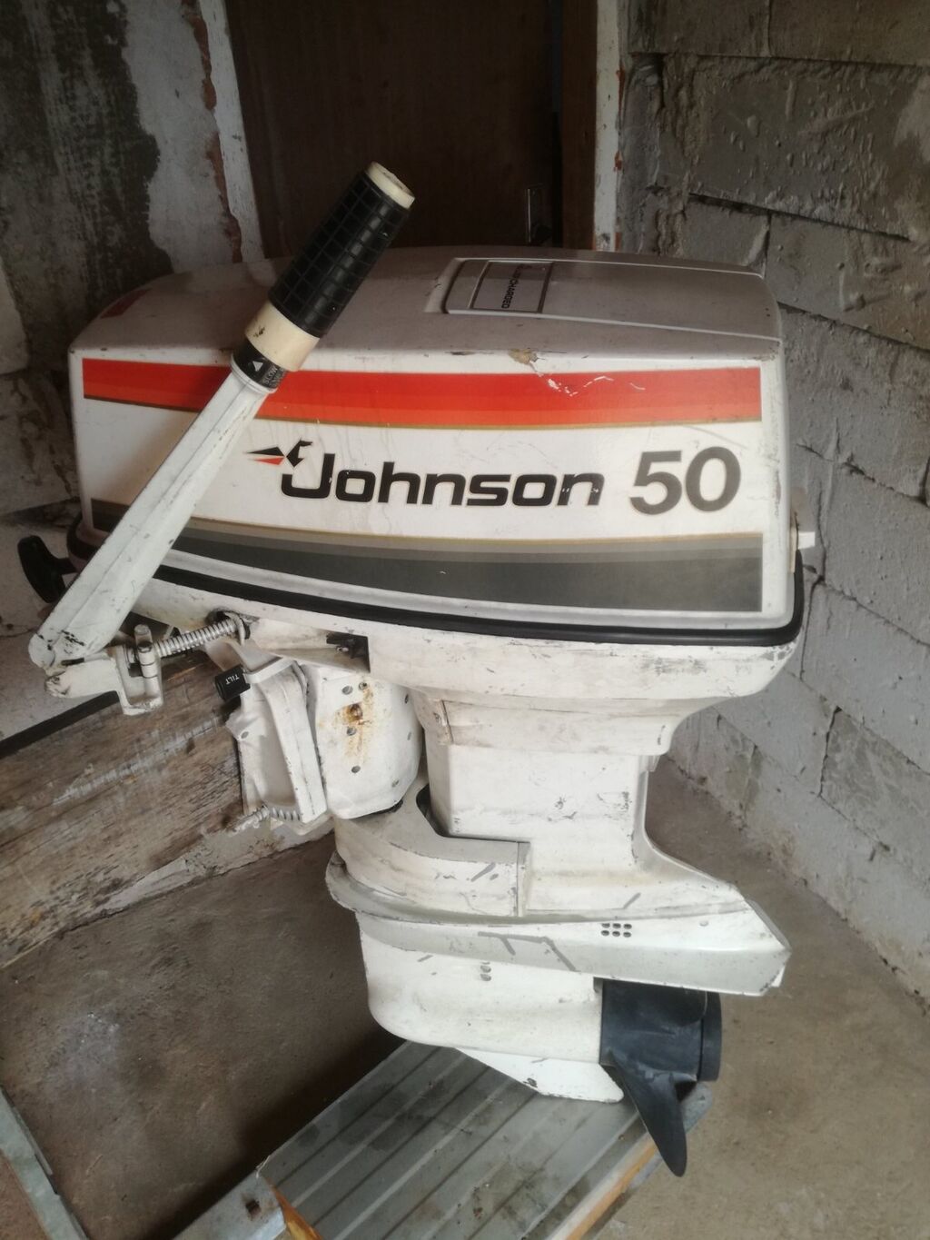 Johnson 50 ks u dosta dobrom stanju, bez papira