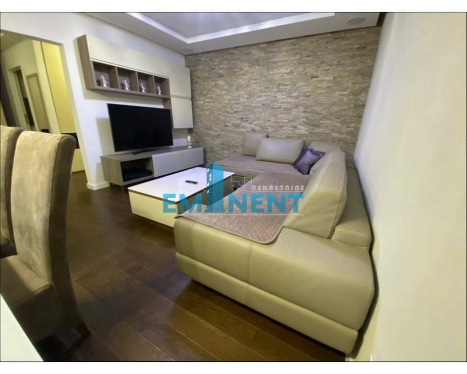 Voždovac, Kumodraž, Vojvode Stepe, 4.0, 83m2, 850 EUR