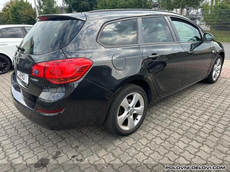 Opel Astra J 2.0 Cdti Kompletan Auto U Delovima