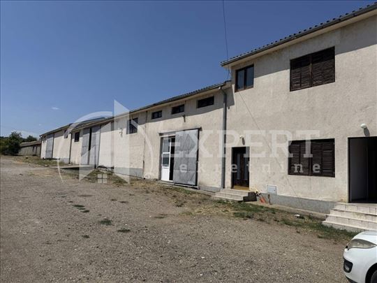 Poslovni prostor - hala,magacin,trgovina, 713 m2,