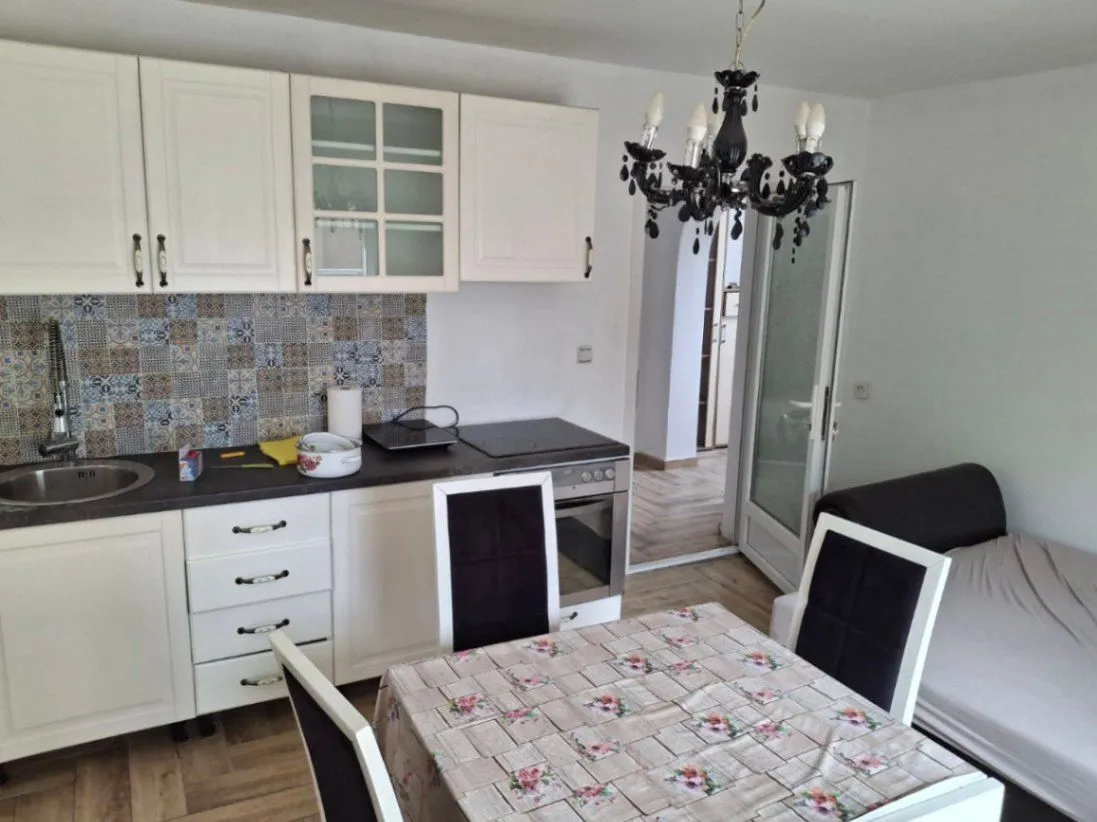 Izdavanje, jednosoban stan, 38m2, Dobanovci, Surčin, Beograd