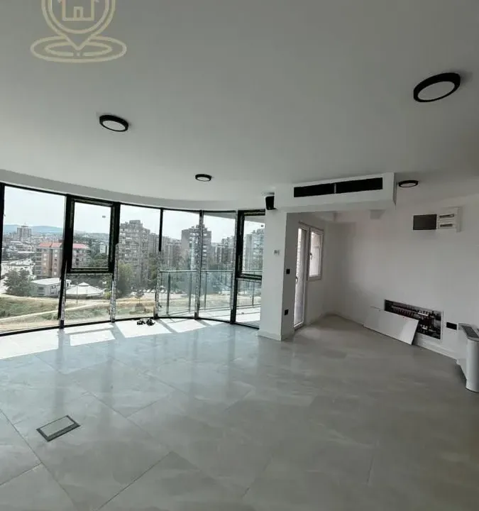 Izdavanje, poslovni prostor, 472m², Medijana, Niš