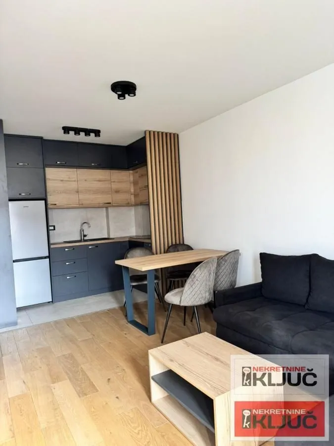 Izdavanje, jednosoban stan, 42m2, Sajmište, Novi Sad