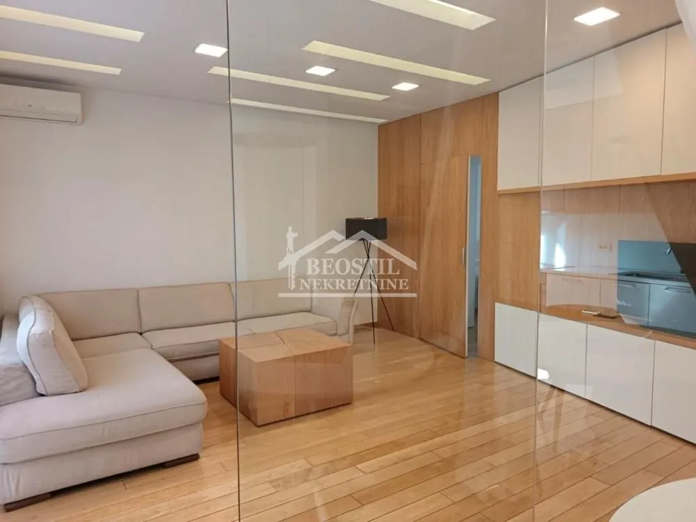 Izdavanje, dvosoban stan, 66m2, Slavija, Vračar, Beograd