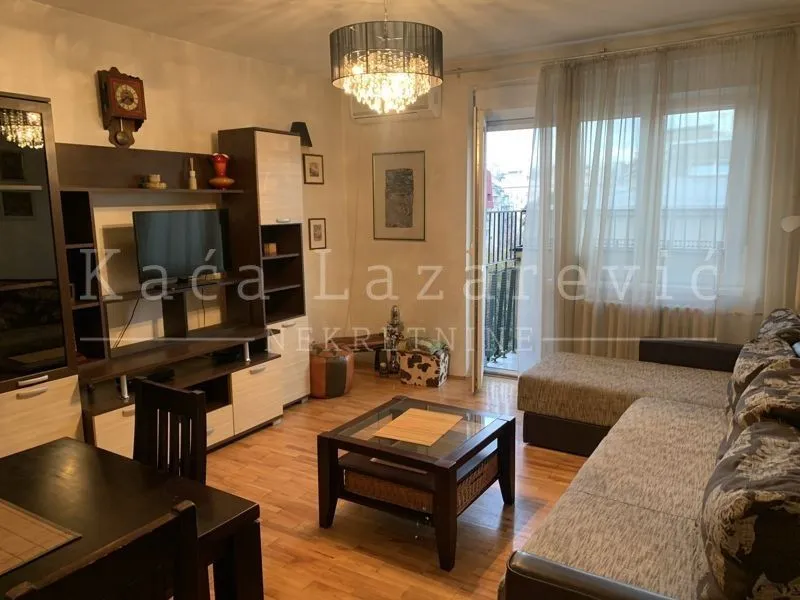 Izdavanje, dvosoban stan, 44m2, Savski Venac, Beograd