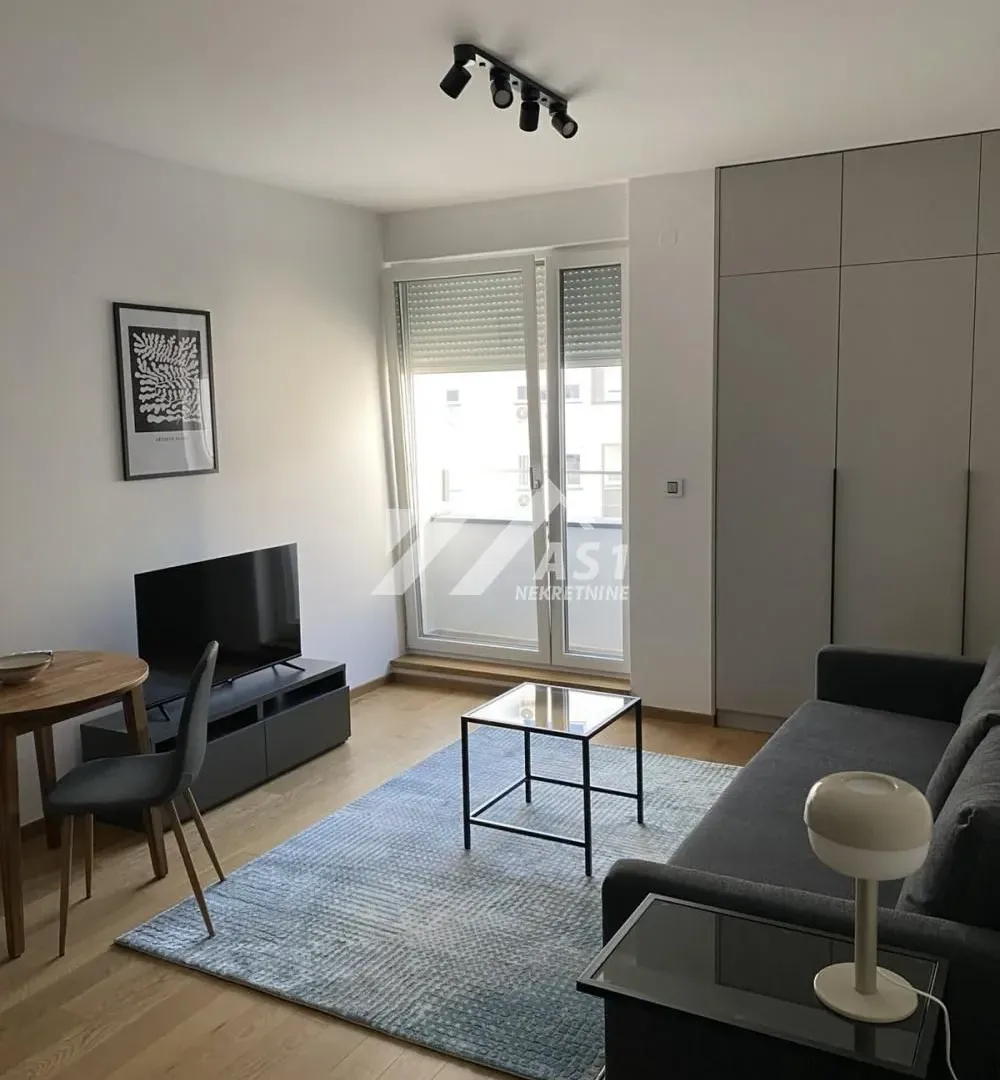 Izdavanje, stan, 25m2, Adamovićevo Naselje, Novi Sad, Novi Sad