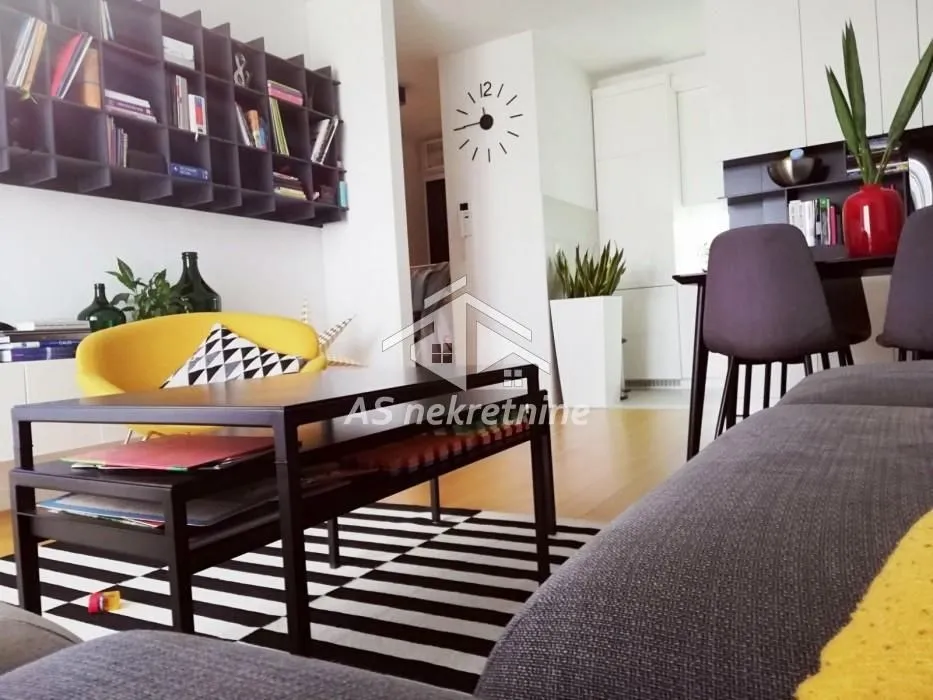 Izdavanje, dvosoban stan, 51m2, Novi Beograd Blok 67, Novi Beograd, Beograd