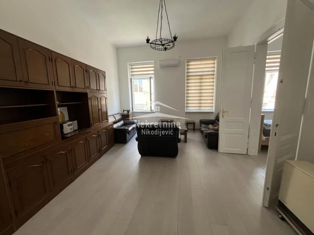 Izdavanje, dvosoban stan, 71m2, Zemun Centar, Zemun, Beograd