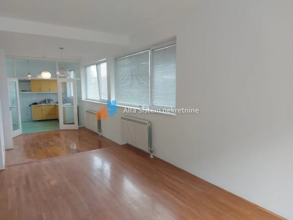 Izdavanje, kuća, 300m2, Savski Venac, Beograd