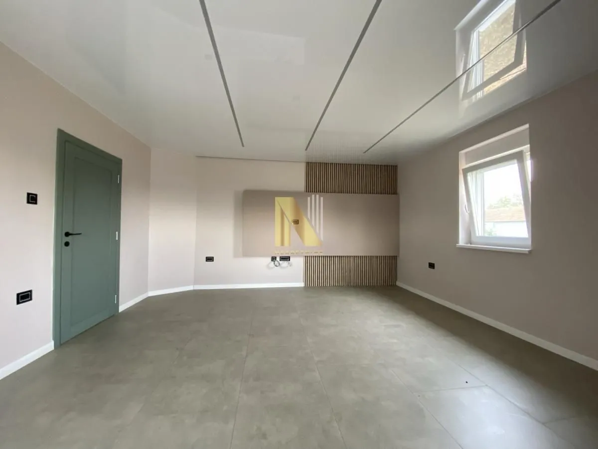 Prodaja, kuća, 260m2, Veternik, Novi Sad, Novi Sad