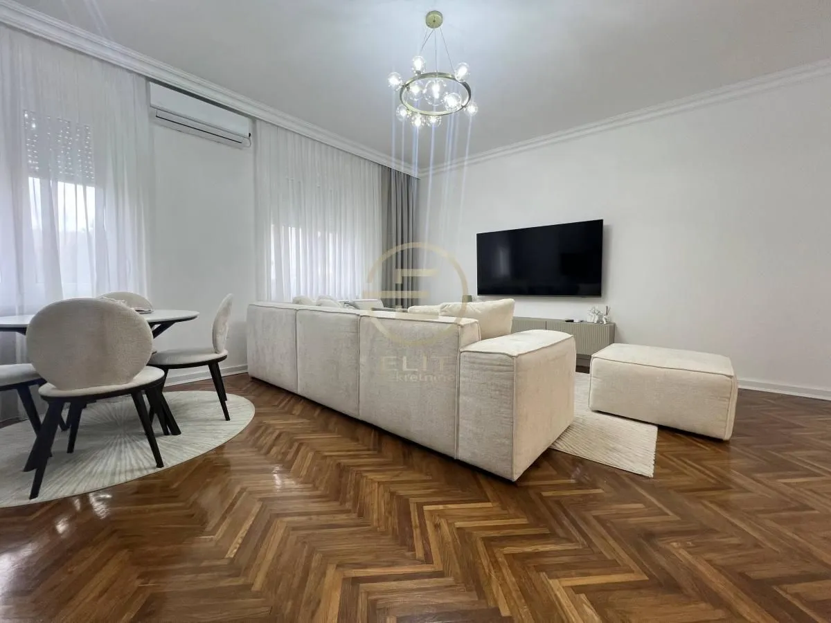 Prodaja, trosoban stan, 78m², Centar, Novi Sad