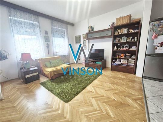 Novi Sad, Železnička stanica - Uknjižen dvoiposoba