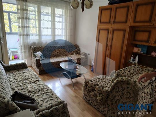 Karaburma-nova okretnica, 42m2, III, cg
