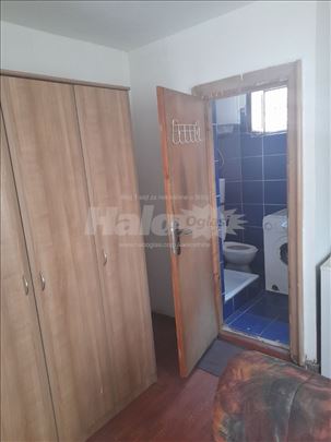 Izdajem dve garsonjere