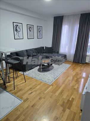 Lux namesten 2.5 stan Altina, Ugrinovacki put 49