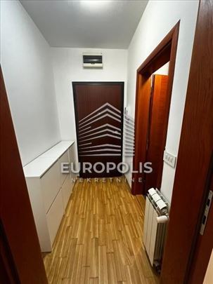Prostrana garsonjera na Vračaru ID#8509