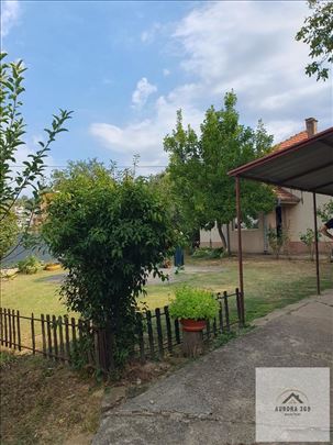 Vrdnik, Imanje Plac 1549m2, 3 KuĆe, OdliČna Invest