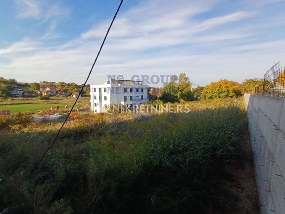 Plac -Petrovaradin-1799m2