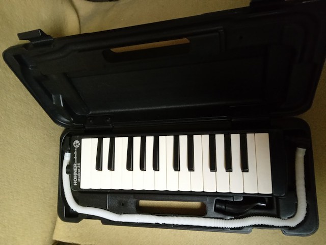 Hohner melodika