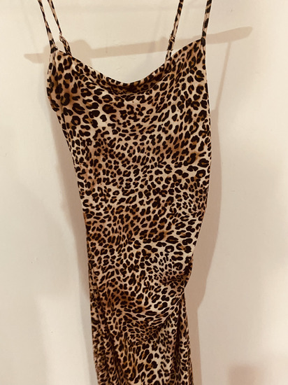 Bershka prelepa leopard haljina size S ✨