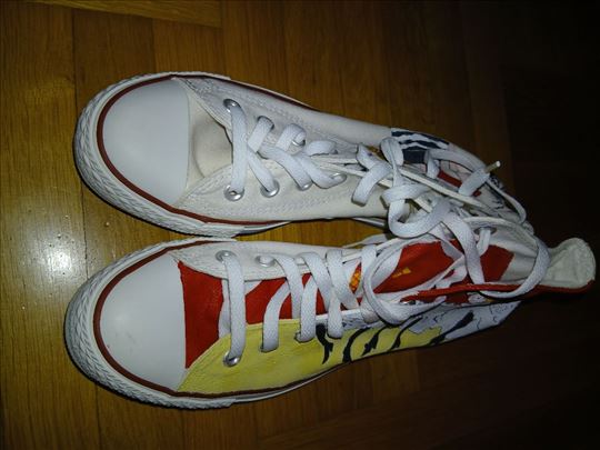 Converse - nove