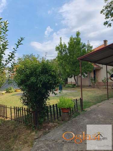 VRDNIK, IMANJE PLAC 1549m2, 3 KUĆE, ODLIČNA INVESTICIJA