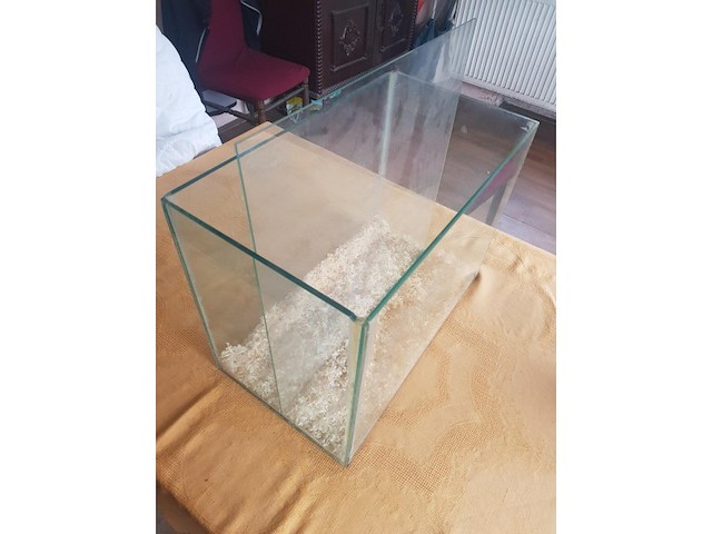 Kuca - Terarijum za sitne zivotinje (45x35x25 cm)