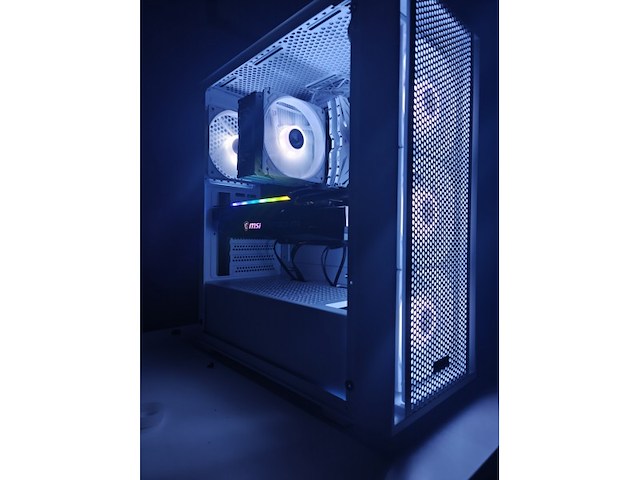 supreme GAMER - Ryzen 7 5700x/32gb DDR4/RTX 3080