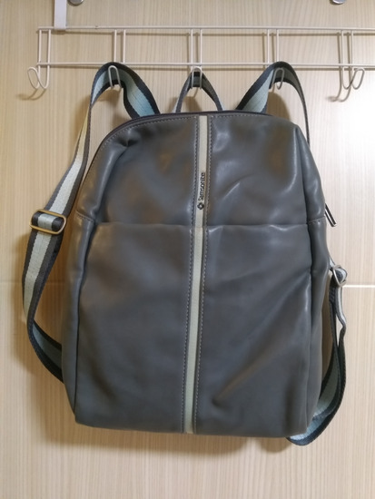 SAMSONITE Sivi Ranac ko Potpuno NOV%%%