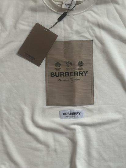 Burberry duks
