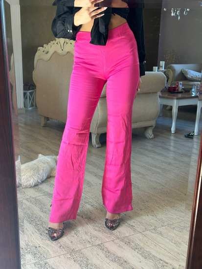 Zara pink pantalone satenske