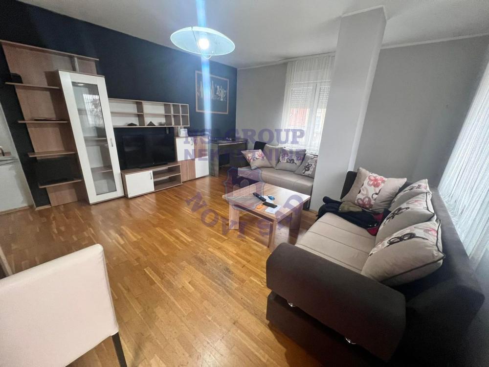 Trosoban stan na prodaju, 76m2, 156.560€