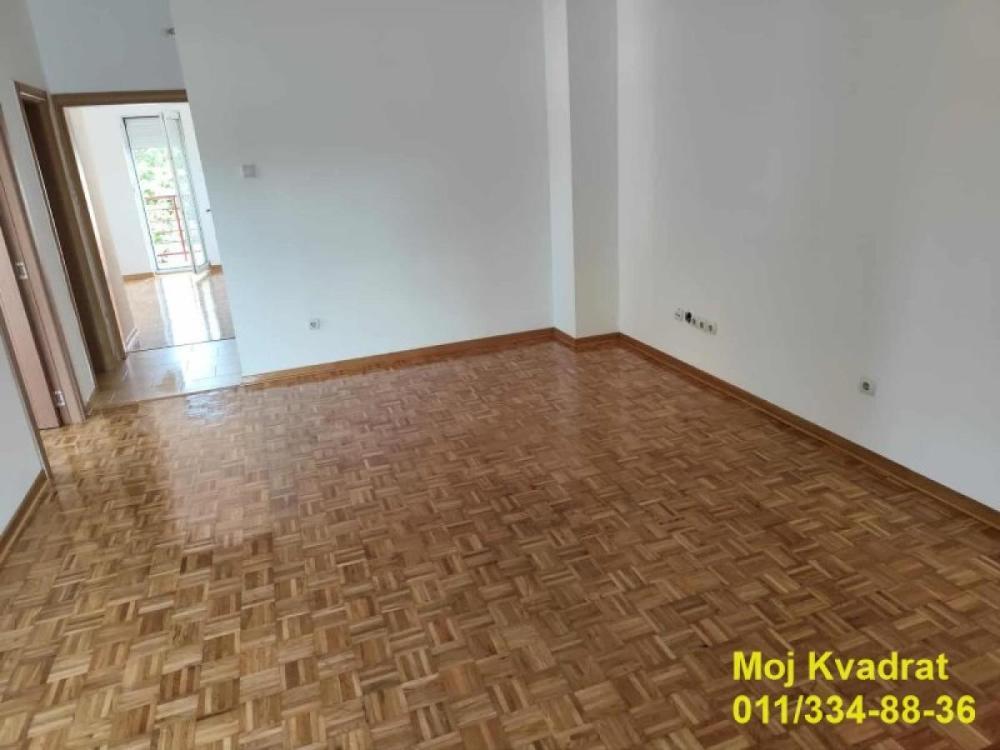 Dvoiposoban stan na prodaju, 67m2, 135.000€