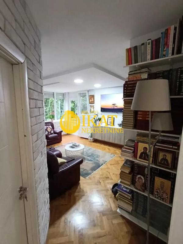 Četvorosoban stan na prodaju, 80m2, 235.000€