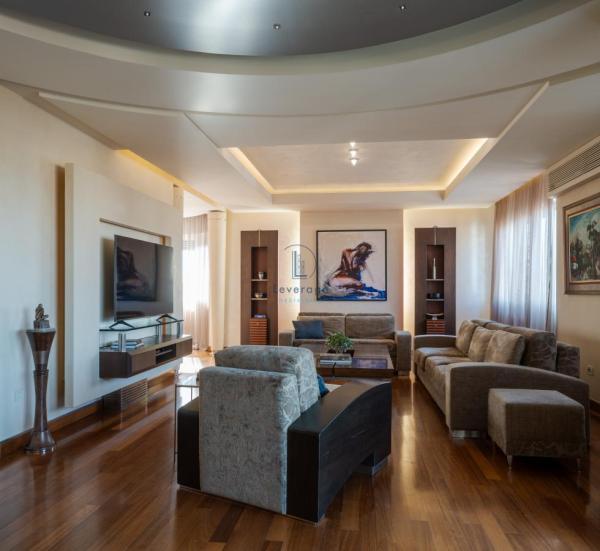 Šćerbinova, Stan na prodaju, 220m2, 699.000€