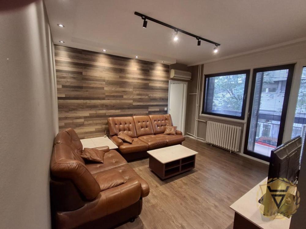 Dvoiposoban stan za izdavanje, 70m2, 850€