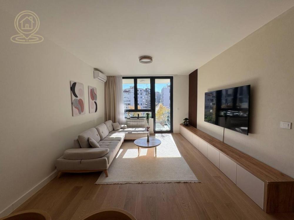 Trosoban stan za izdavanje, 78m2, 1.500€