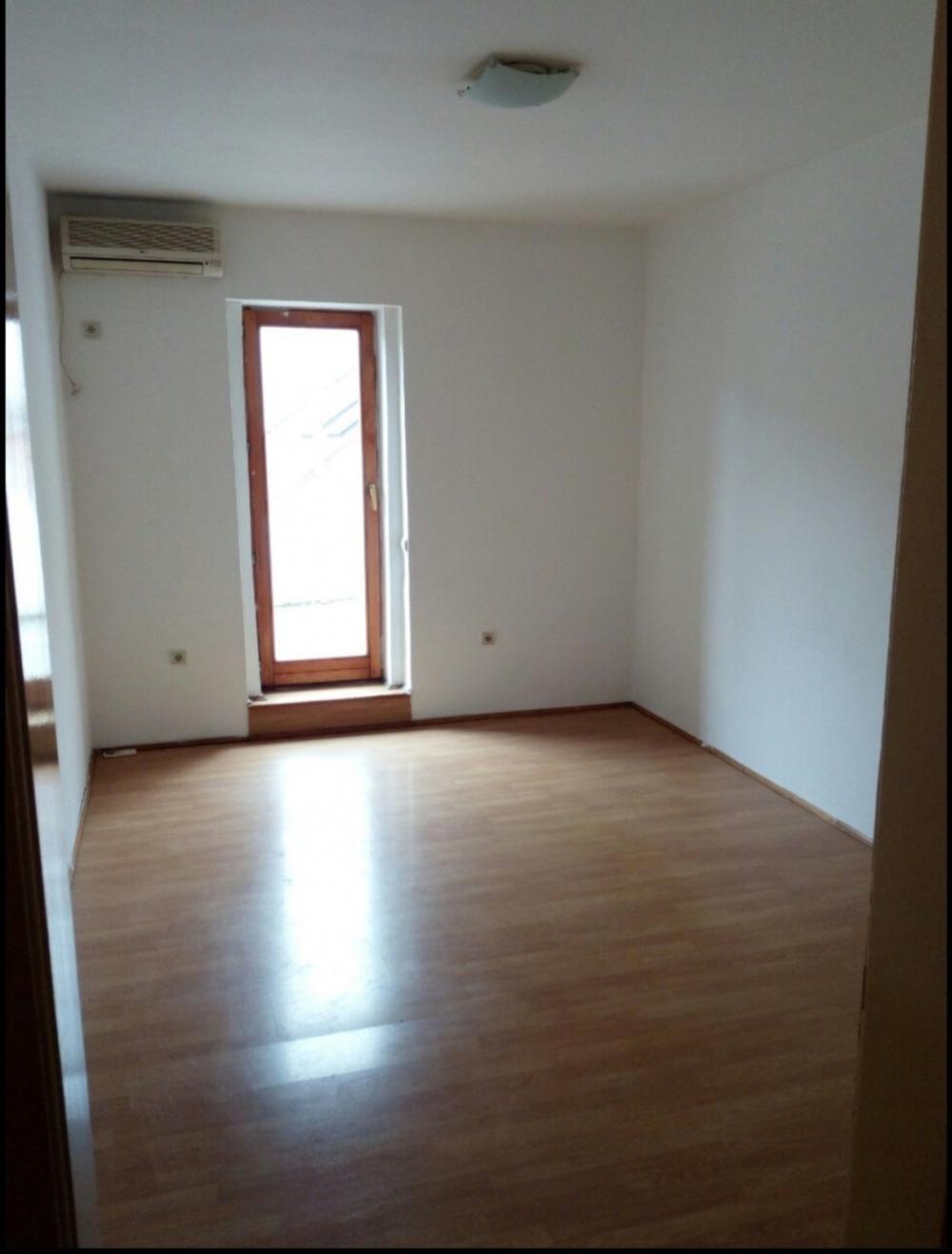Ivićeva, Trosoban stan za izdavanje, 103m2, 550€