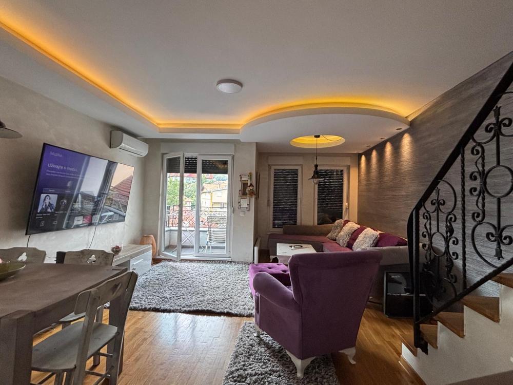 Dušana Vasiljeva, Četvorosoban stan za izdavanje, 90m2, 900€