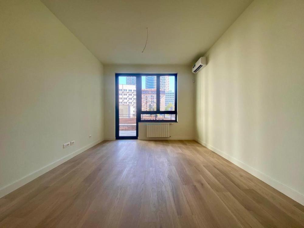 Luke Ćelovića Trebinjca, Trosoban stan za izdavanje, 80m2, 1.300€