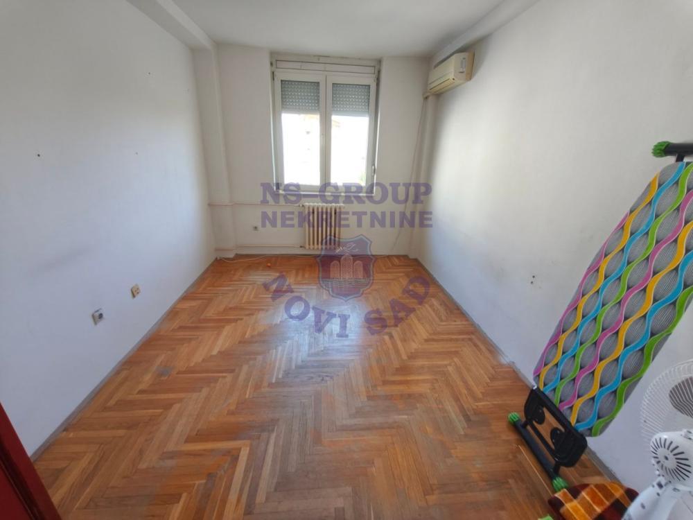 Trosoban stan na prodaju, 65m2, 118.450€