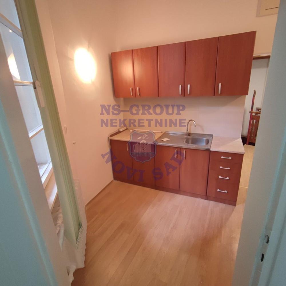 Trosoban stan na prodaju, 107m2, 278.100€