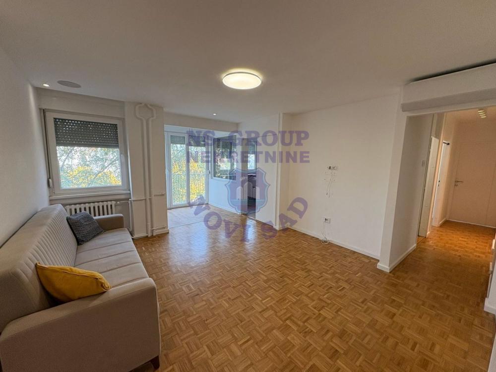 Stan na prodaju, 75m2, 216.300€