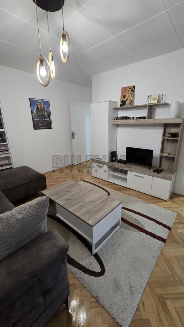 Bulevar Nemanjića, Jednoiposoban stan za izdavanje, 41m2, 400€