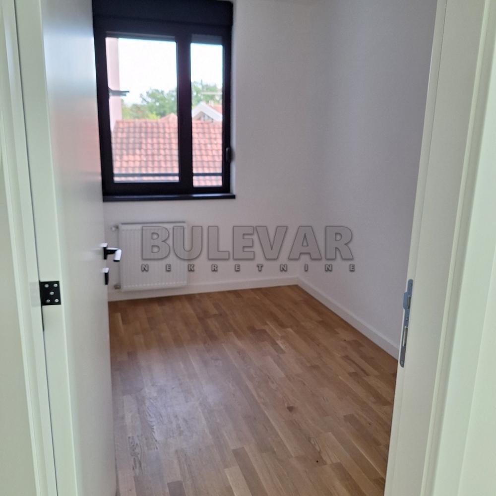 Marije Bursać, Dvosoban stan za izdavanje, 49m2, 400€