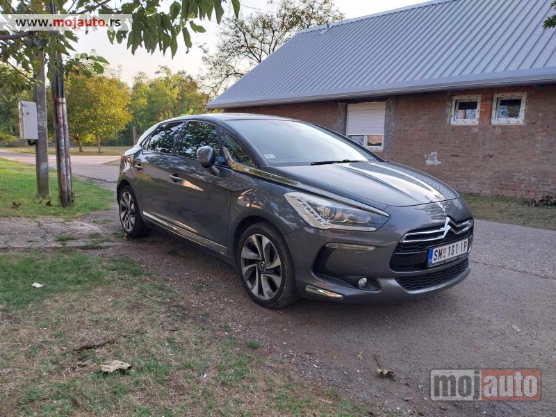 Citroen DS5