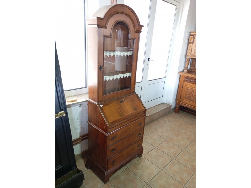 Biedermeier stilski sekretar