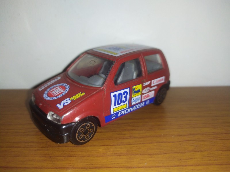 Burago Fiat Cinquecento 1:43