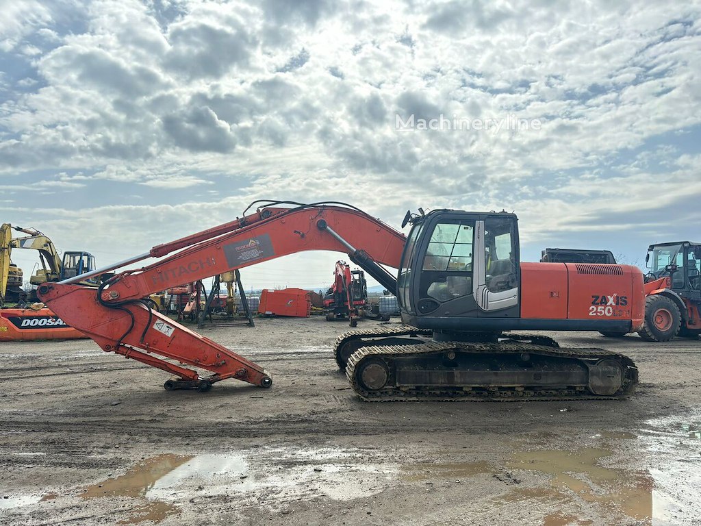 Hitachi Zaxis ZX 250(FOR PARTS) bager guseničar po rezervnim delovima