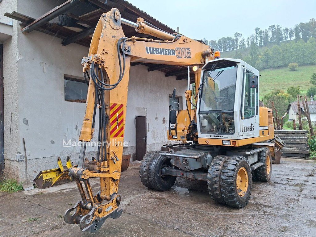 Prodaje se Liebherr A 316 bager točkaš na aukciji